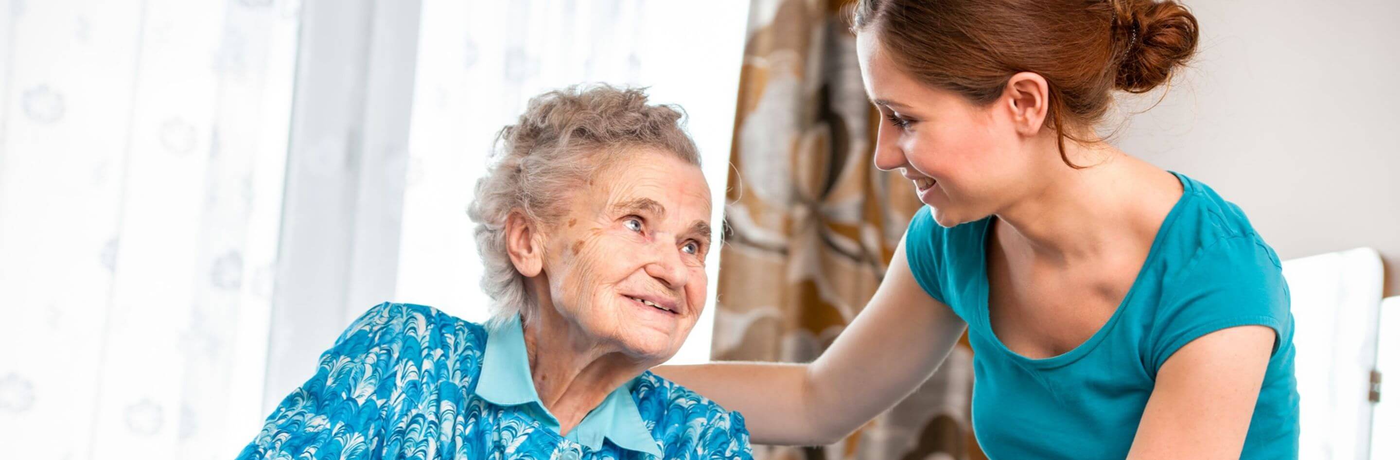 3 razones invaluables para cuidar a tu adulto mayor en casa